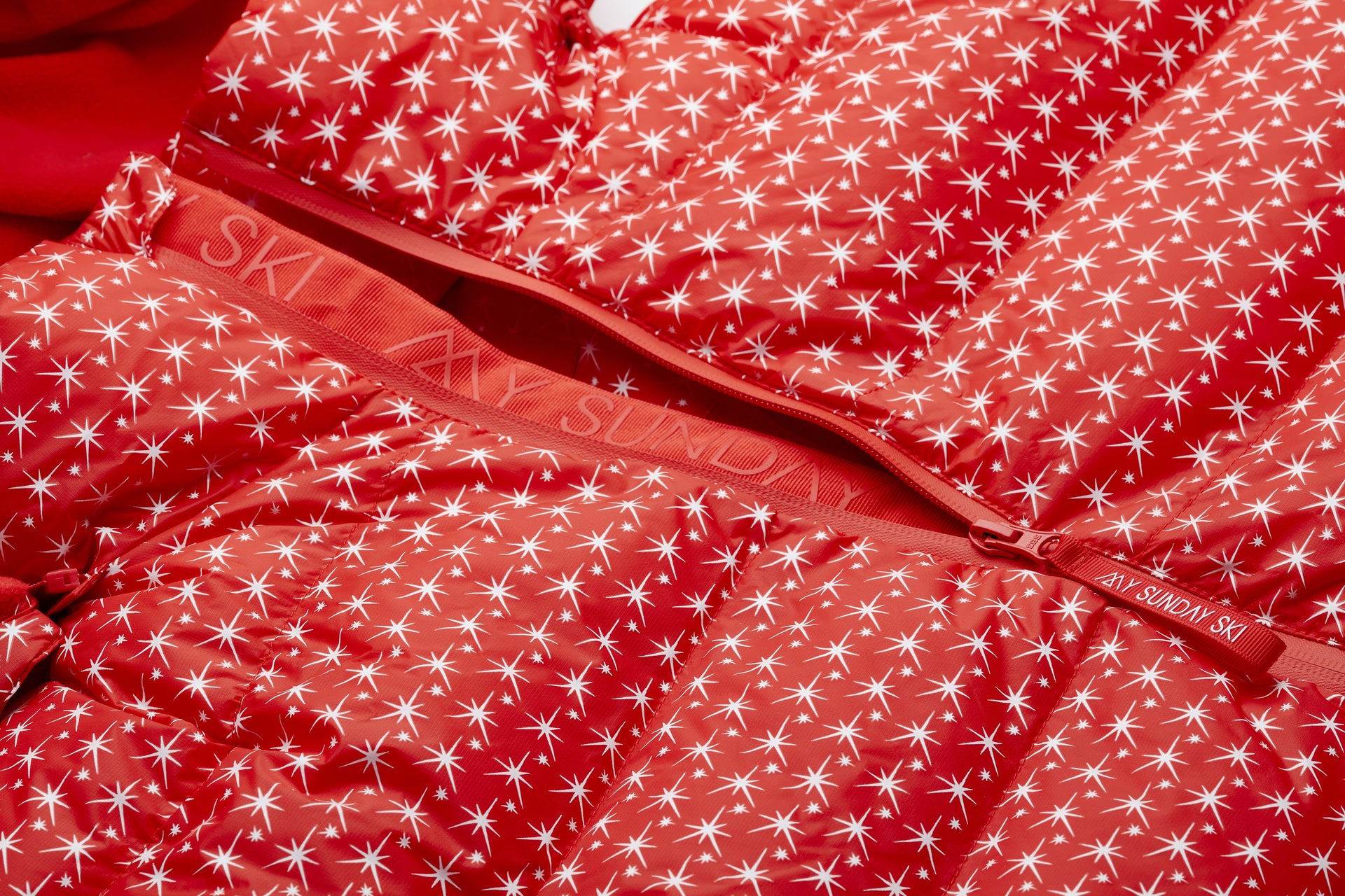 Apricity Oversized Ski Jacket - Red / White – My Sunday Ski